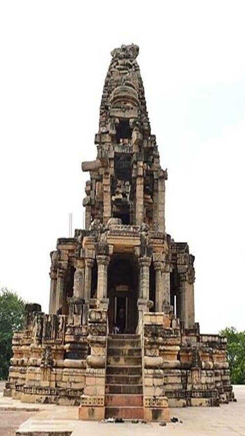 Kakanmath Temple: ଶୂନରେ ଝୁଲି ରହିଛି ଭୂତ ମନ୍ଦିର, ଜାଣନ୍ତୁ ଏହାର ରହସ୍ୟ